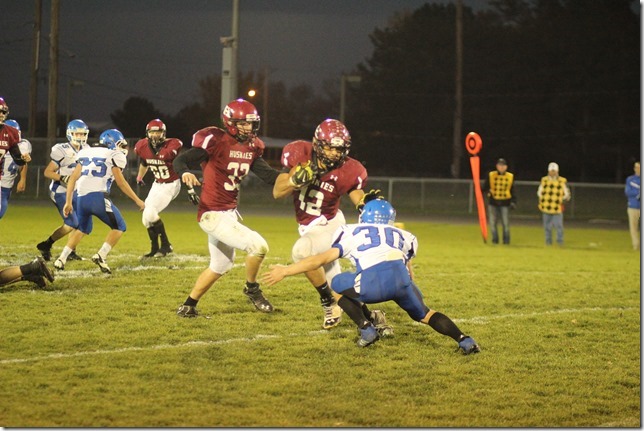 Heartland Community Schools - Football Team Advance to Round 3